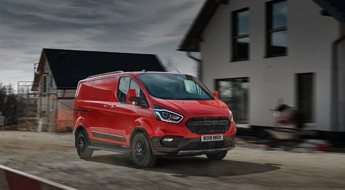 Transit Custom MODELET DHE SPECIFIKAT | Ford Albania