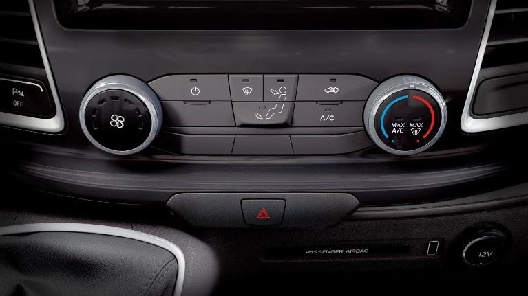 2023 Ford Transit Custom® transportbil | Funktioner | Prestanda ...